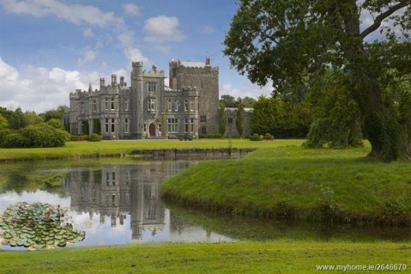 Extremely Fancy Castles Medieval Opulence, Anyone?