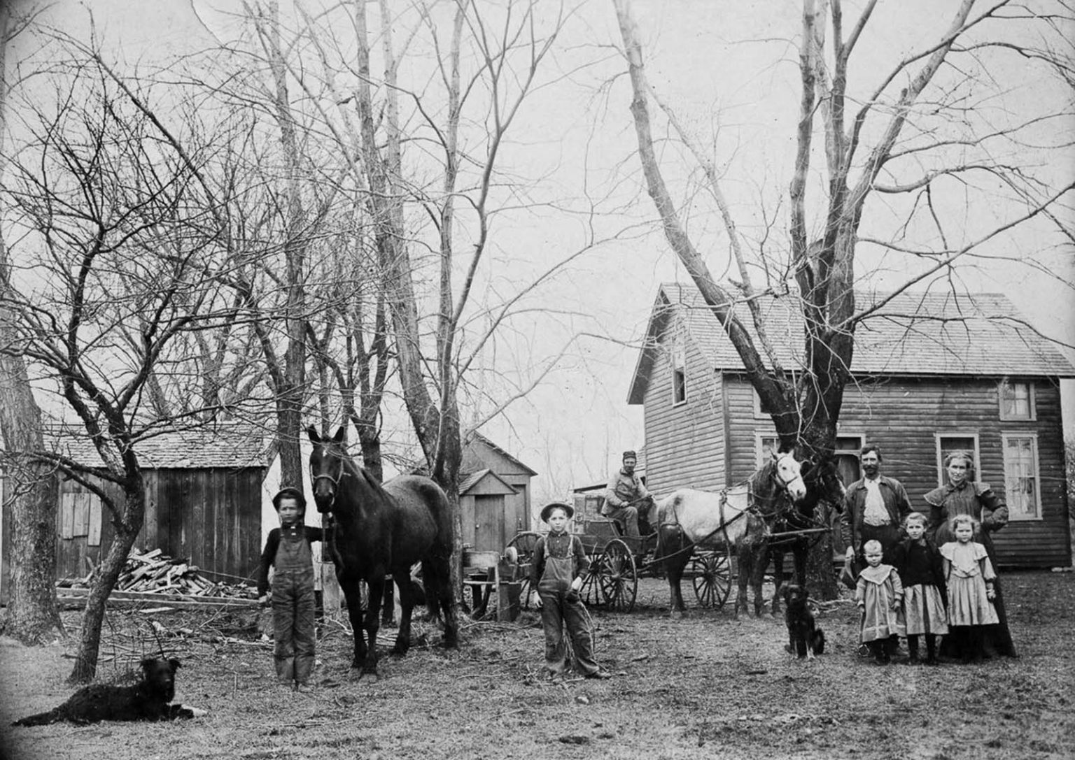 Old Irish Photos: Amazing Old Pictures of Irish People From the Past