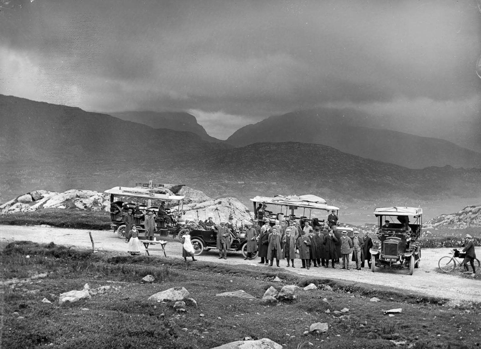 Old Irish Photos: Amazing Old Pictures of Irish People From the Past